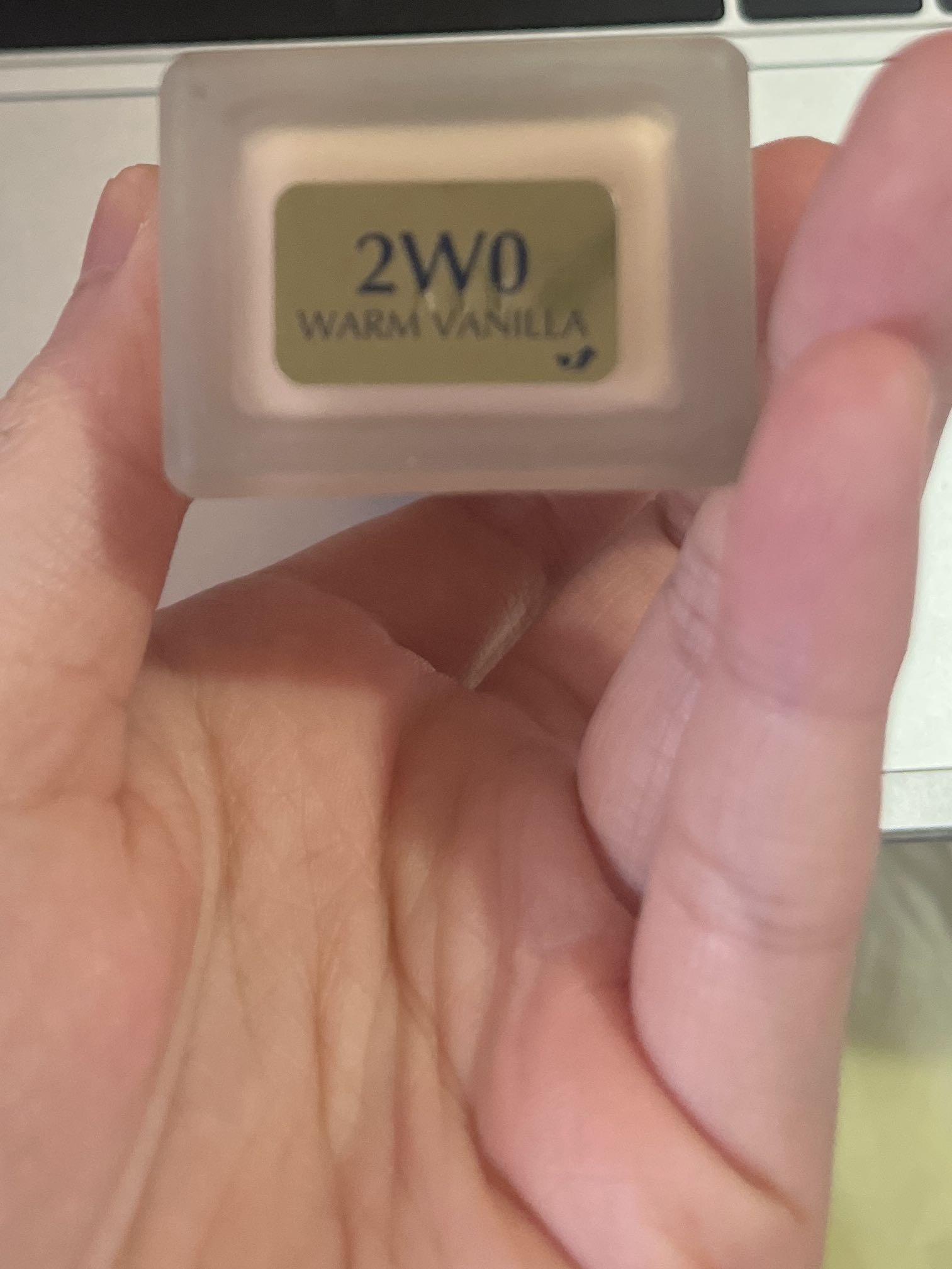 Estee lauder double wear 2W0, 美容＆化妝品, 健康及美容 - 皮膚護理, 化妝品 - Carousell