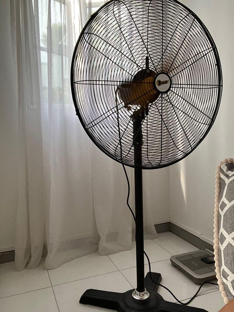 Giant Fan, Furniture & Home Living, Lighting & Fans, Fans on Carousell