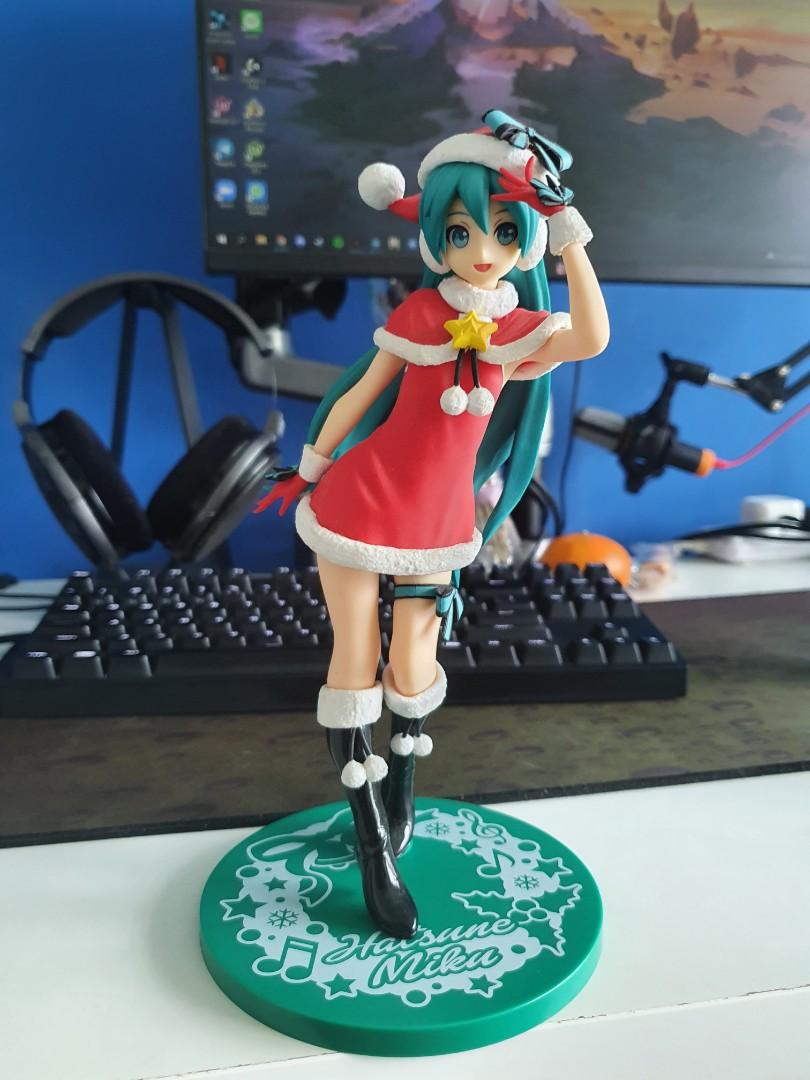 Hatsune Miku Christmas ver. Figure, Hobbies & Toys, Memorabilia ...