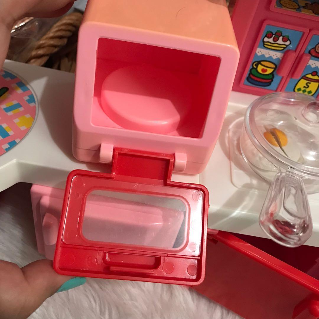 Hello Kitty Mini Kitchen, Hobbies & Toys, Toys & Games on Carousell
