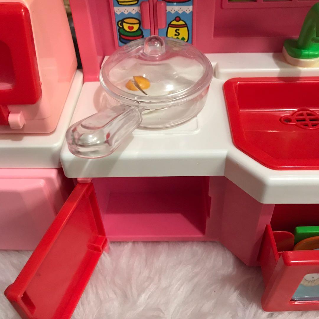 Hello Kitty Mini Kitchen, Hobbies & Toys, Toys & Games on Carousell