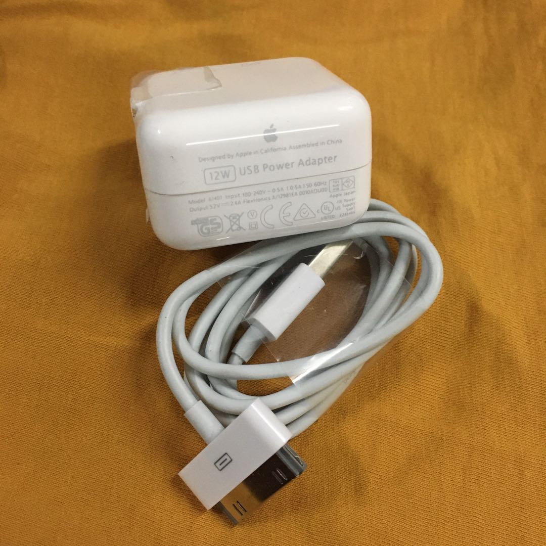 iPhone 4 4s iPad 1 2 3 charger 12 watts adapter and 30 pin cable ...