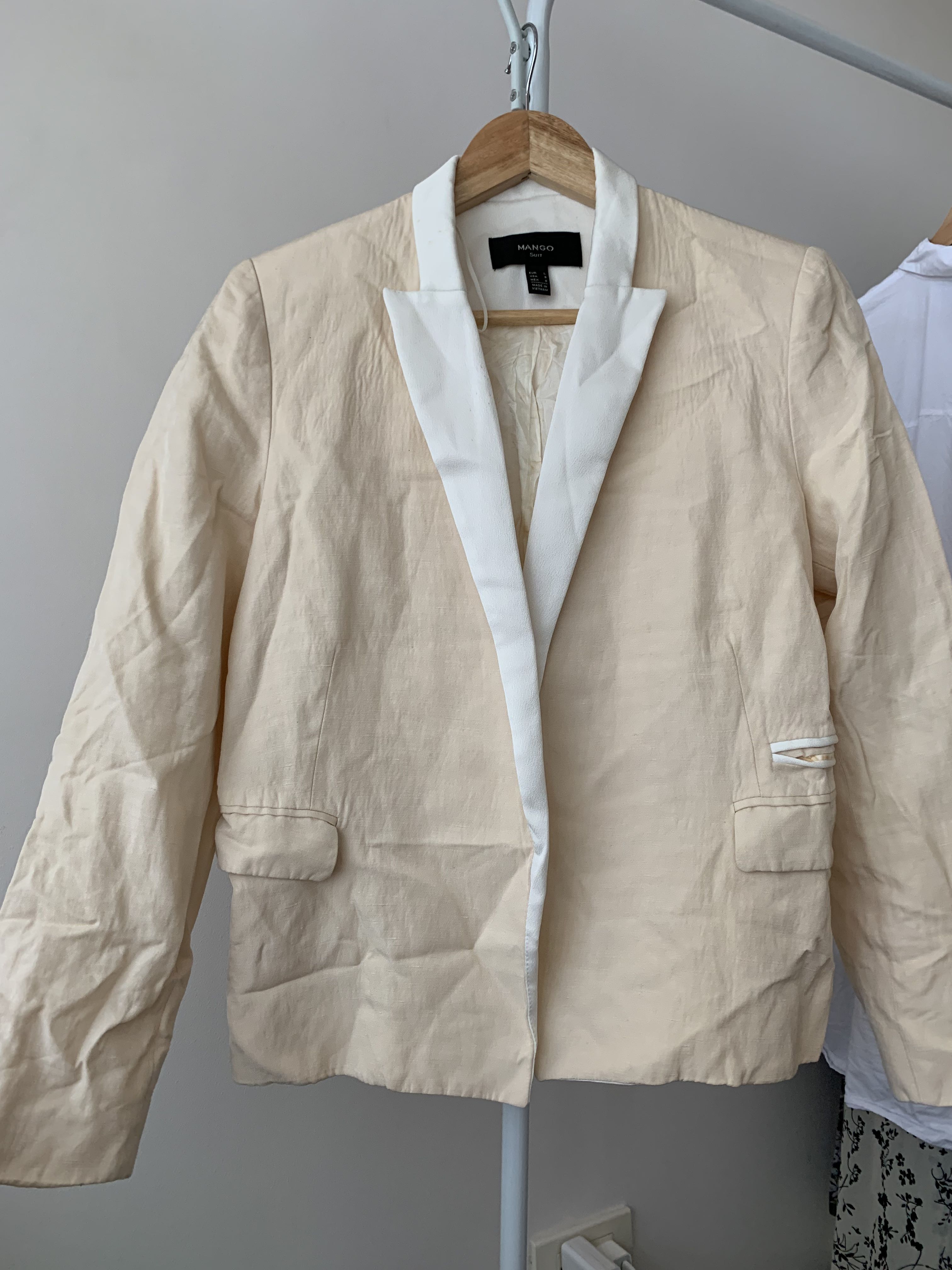 Mango Blazer/Coat in Cream, Women's Fashion, Coats, Jackets and ...