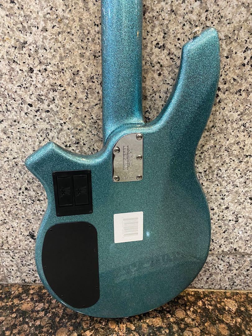 Music Man Bongo 5 HH 5-String Bass Aqua Sparkle w/ Case, Hobbies & Toys ...
