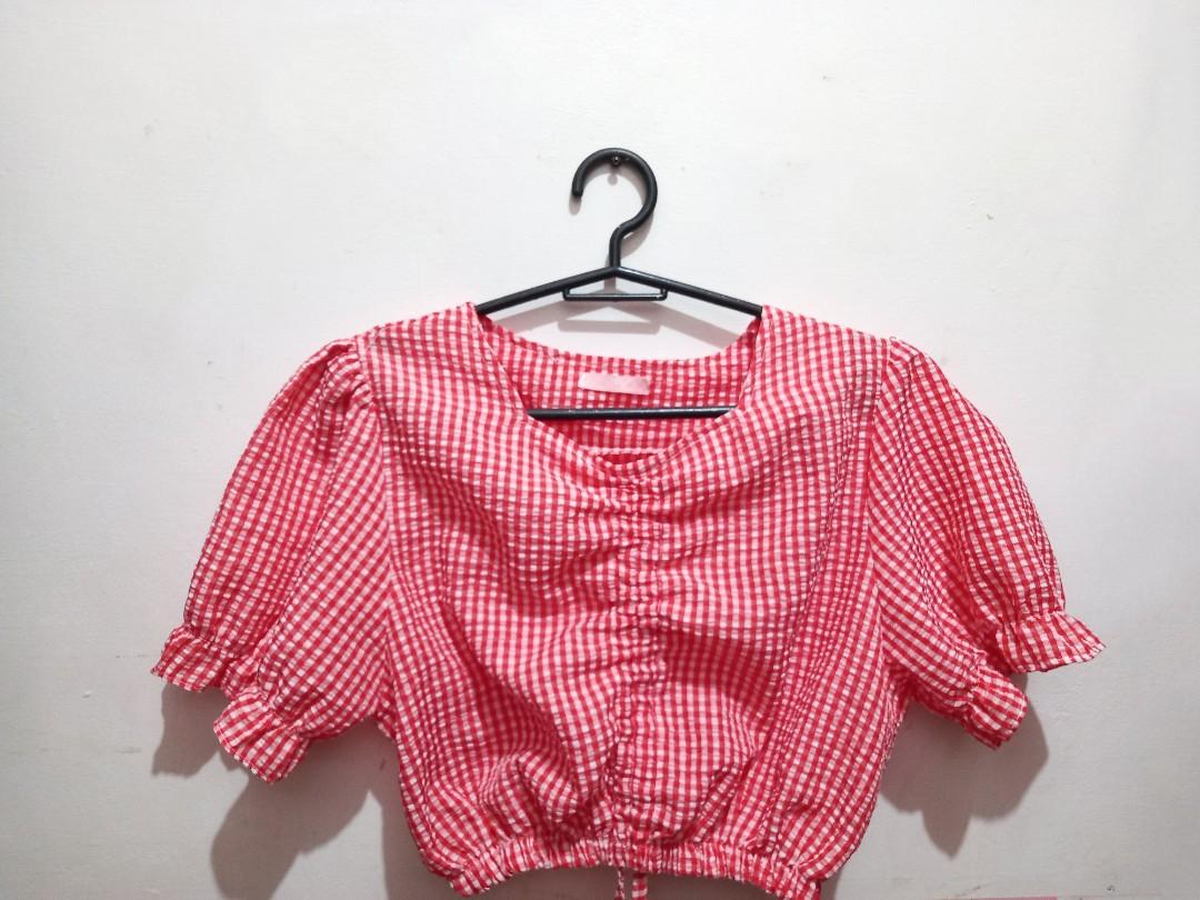red checkered top puffed sleeves, Women's Fashion, Tops, Shirts on ...