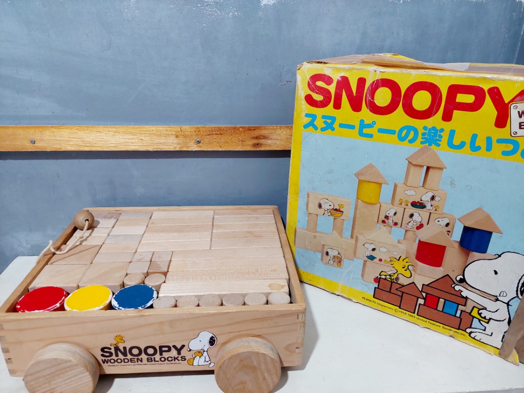 Snoopy wooden blocks, Hobbies & Toys, Toys & Games on Carousell