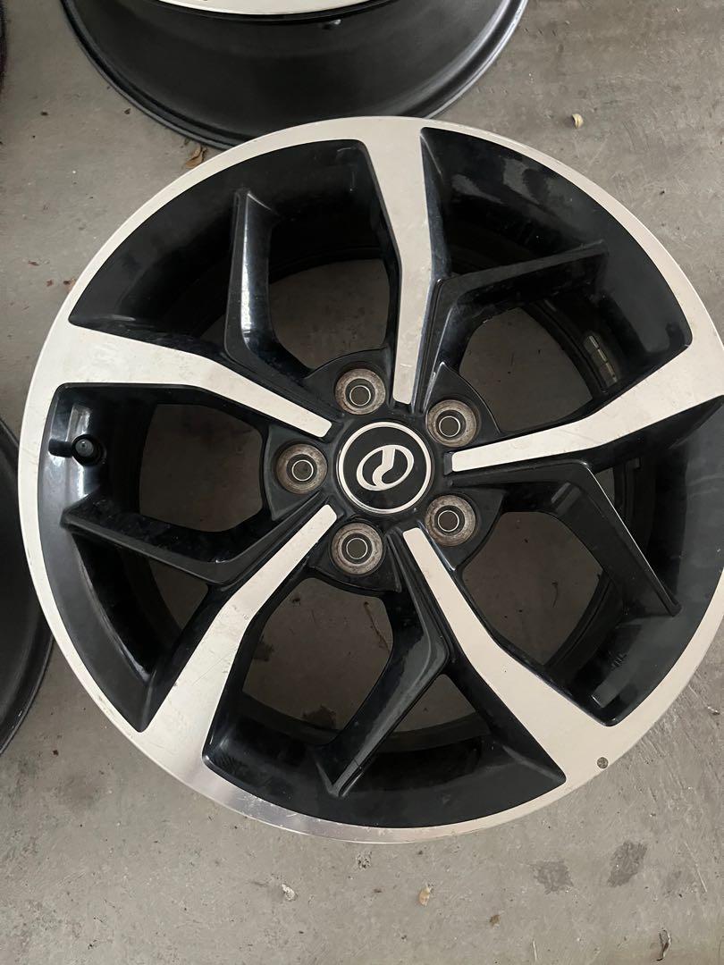 Used perodua aruz 17 inch rim dual tone, Auto Accessories on Carousell