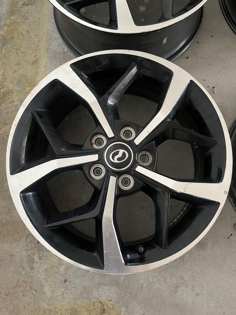 Used perodua aruz 17 inch rim dual tone, Auto Accessories on Carousell