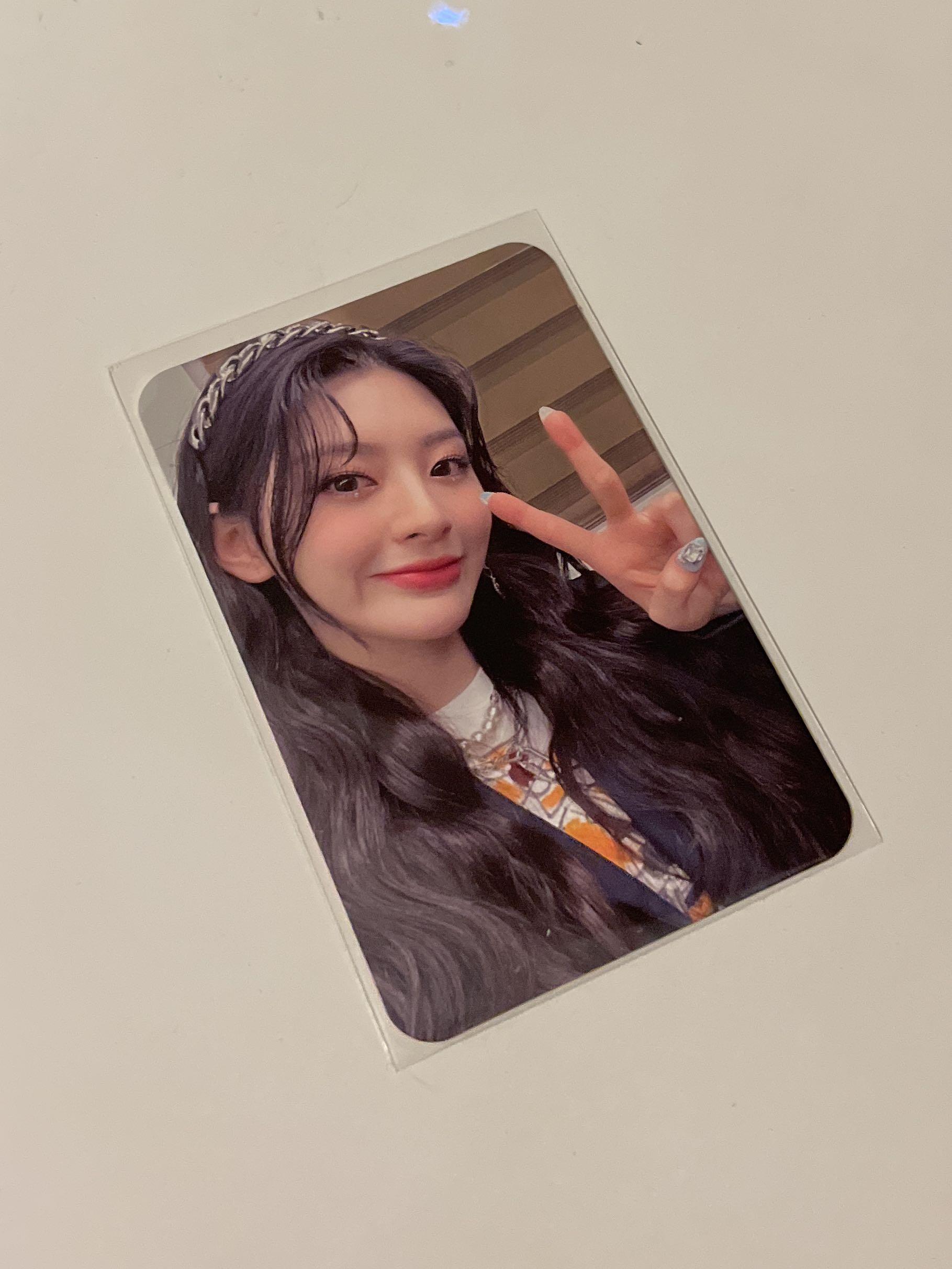 wtt stayc youngluv bushiya tower records seeun sumin pob pc, Hobbies ...