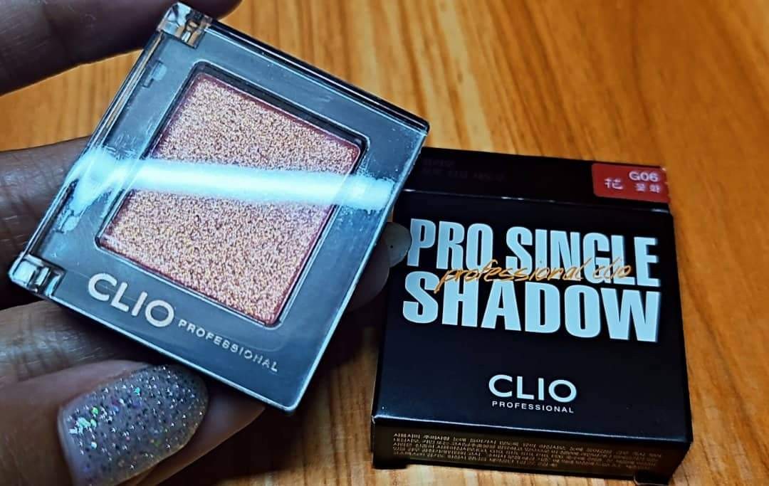 clio pro single shadow, Beauty & Personal Care, Face, Face Care on Carousell