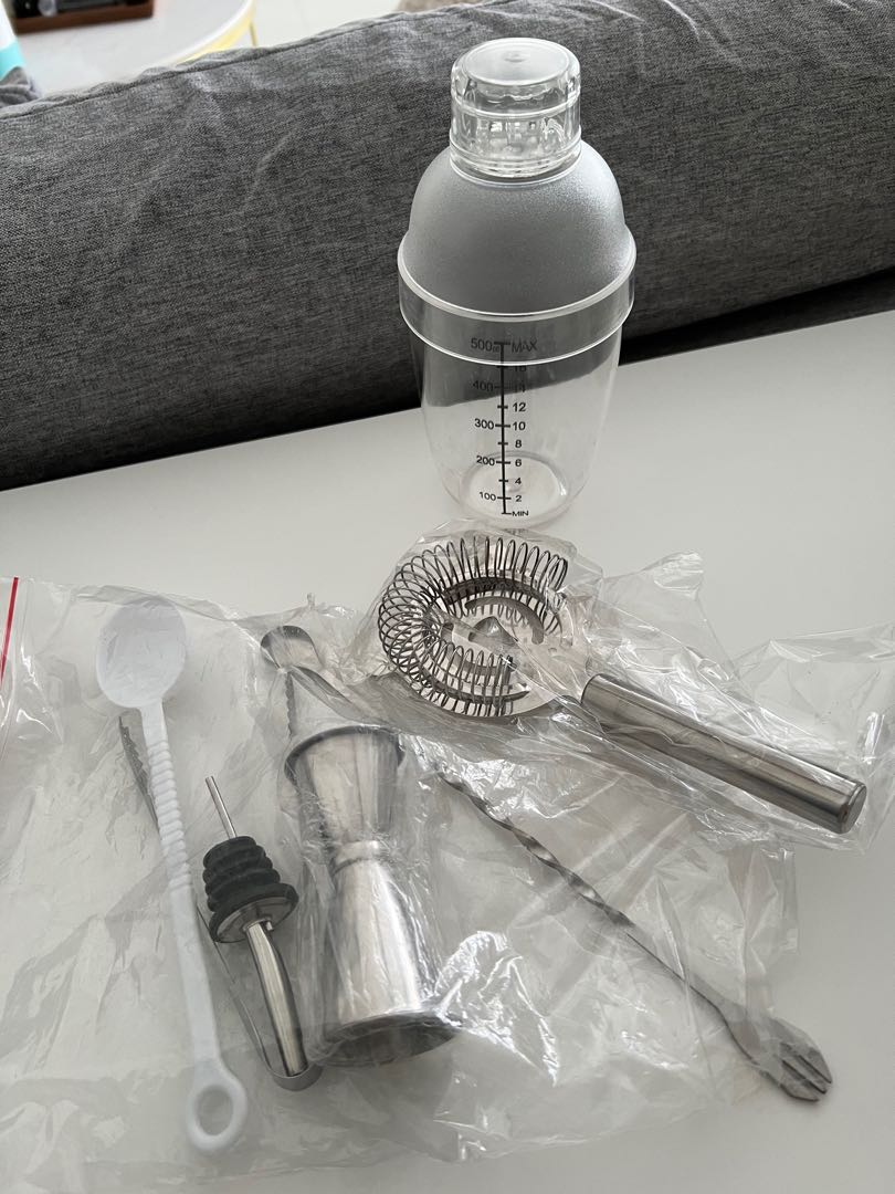 Cocktail shaker and mixing set, Food & Drinks, Alcoholic Beverages on ...