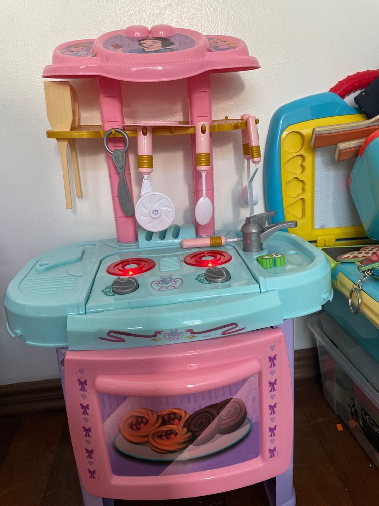 Disney princess cooking set, Hobbies & Toys, Toys & Games on Carousell