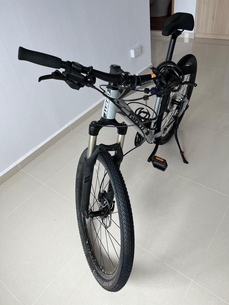 Giant XTC 800, Sports Equipment, Bicycles & Parts, Bicycles on Carousell