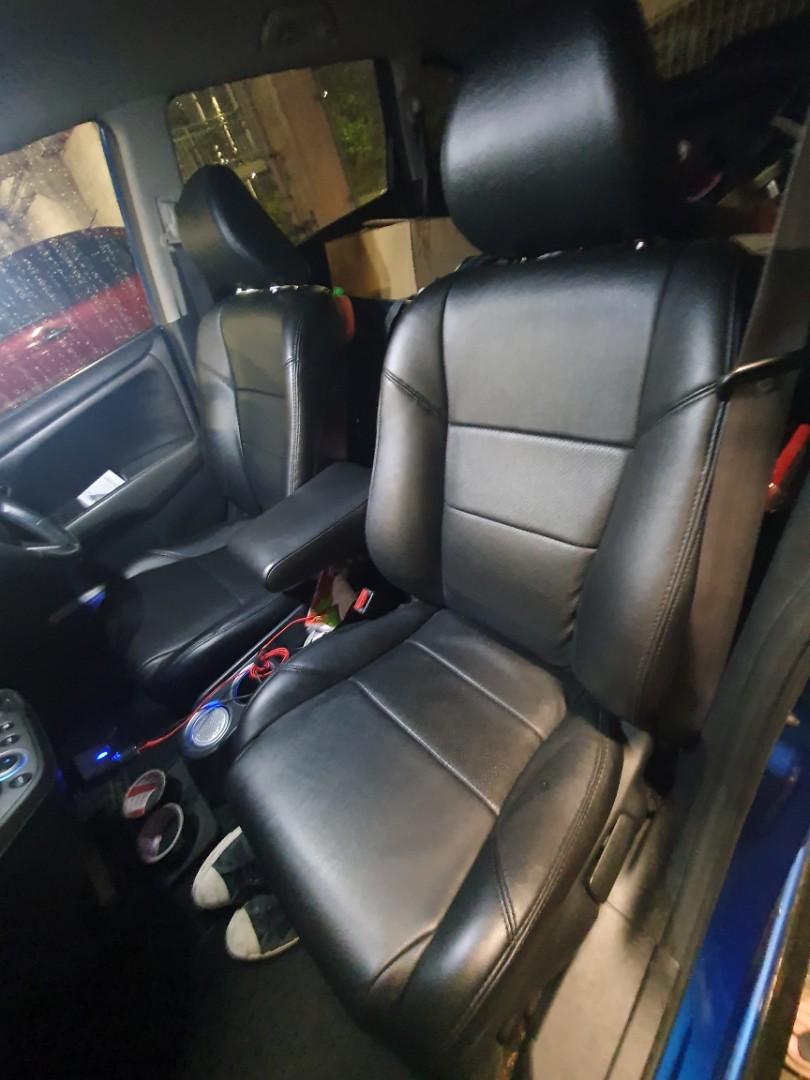 Honda stream front seats x2, Car Accessories, Accessories on Carousell