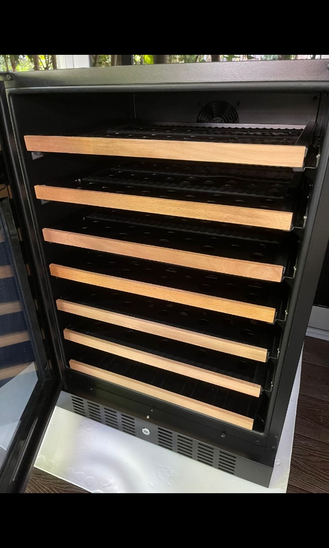 Kadeka Wine Chiller KS54TL/TR Signature Series, TV & Home Appliances ...