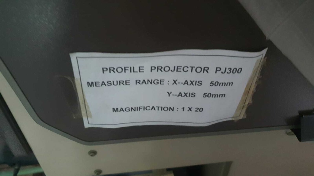 Mitutoyo PJ-300 Profile Projector X-axis 50mm Y-axis 50mm Magnif. 1x20 ...