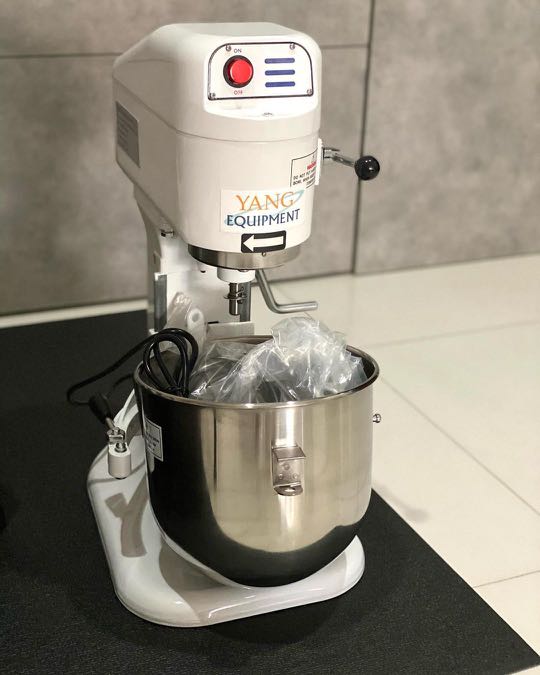Spar 8 Litre mixer, TV & Home Appliances, Kitchen Appliances, Hand ...
