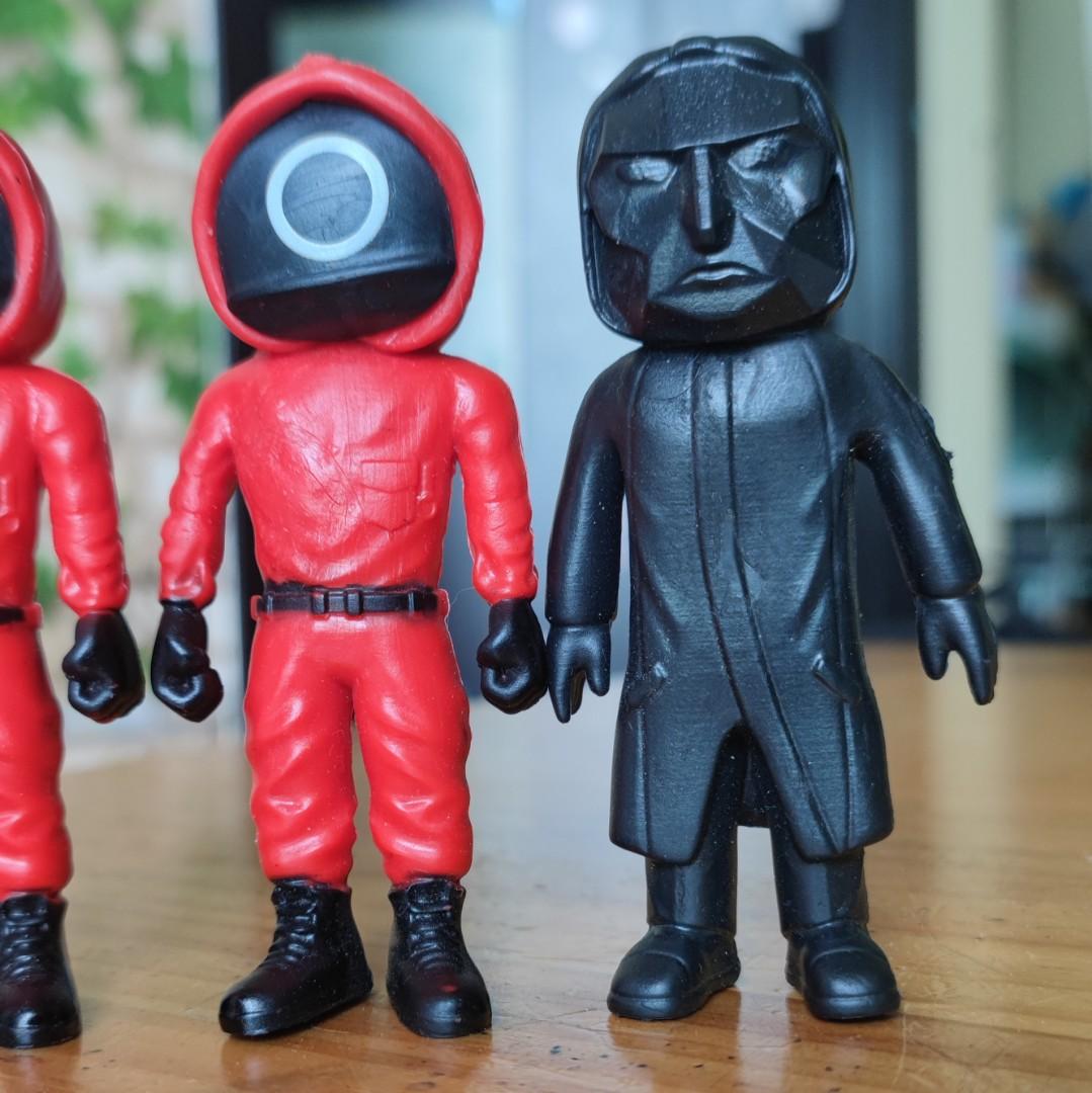 Squid game figures (Php200 whole set, Php60 each), Hobbies & Toys, Toys ...