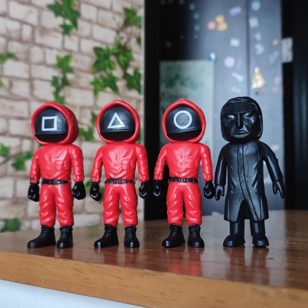 Squid game figures (Php200 whole set, Php60 each), Hobbies & Toys, Toys ...