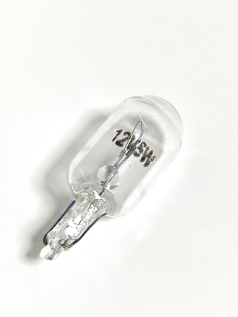 T10 W5W light bulb, Car Accessories, Electronics & Lights on Carousell