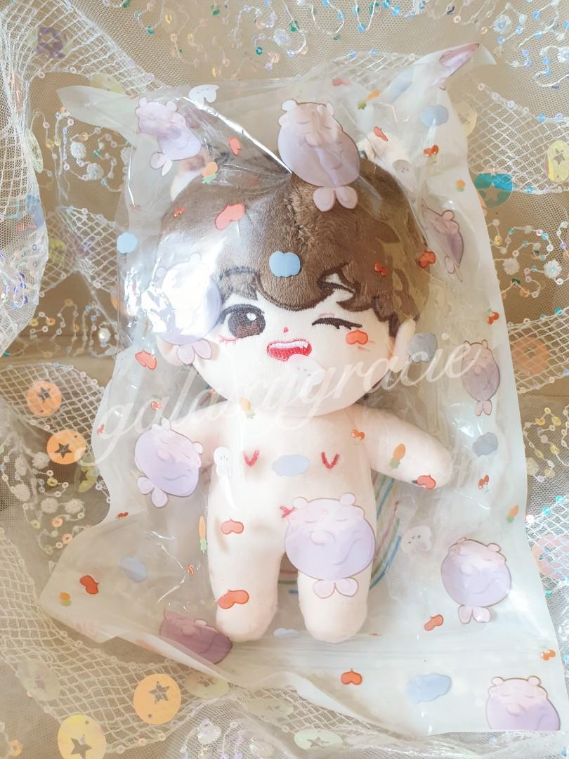 V 20cm BTS Doll - Winking Tiger Taehyung Doll, Hobbies & Toys ...
