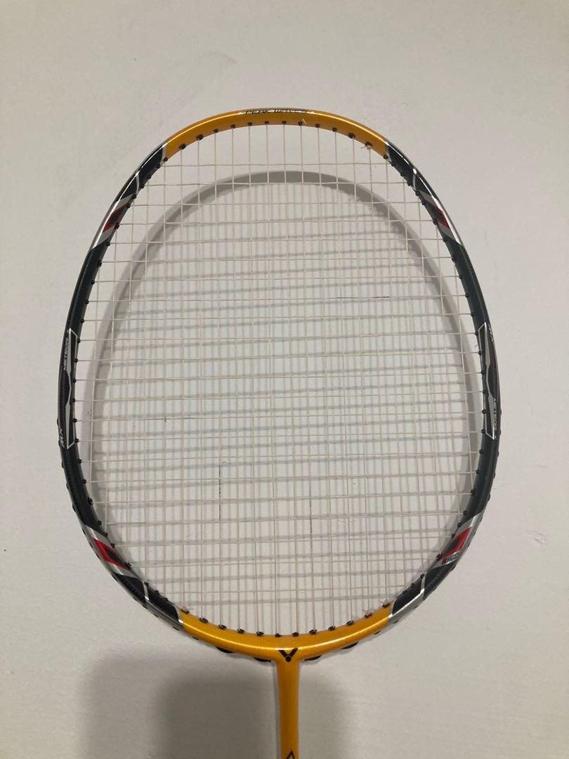 （降價求售）victor 勝利高階羽球拍 mx60, 體育器材, 健身用品, 運動墊在旋轉拍賣