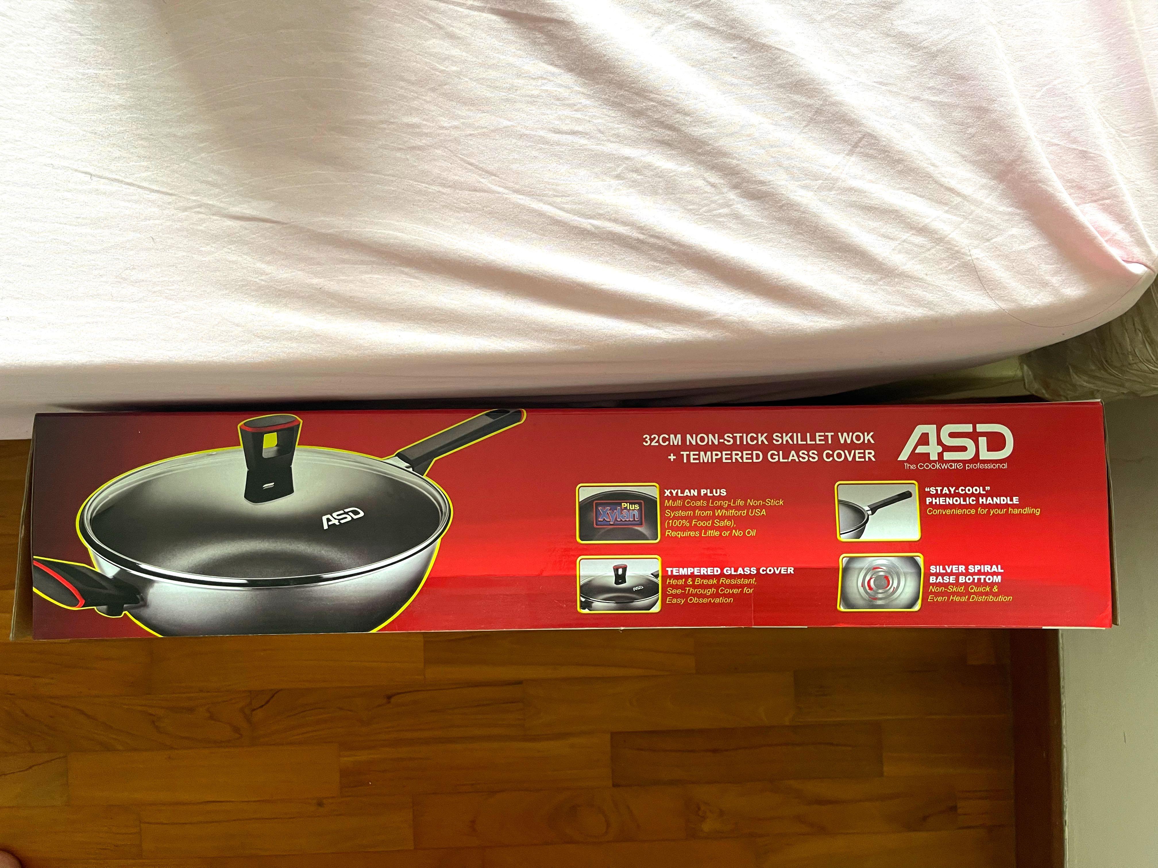 ASD non stick wok (32cm) with tempered glass cover, Furniture & Home ...