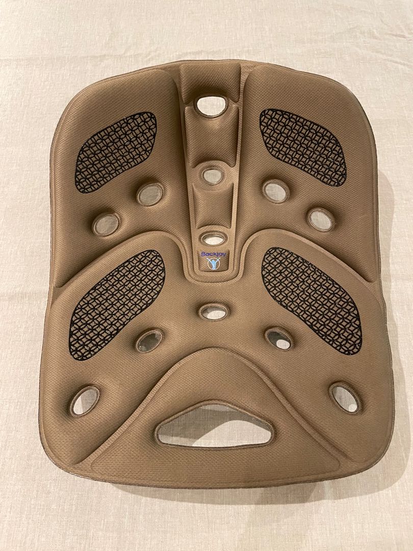 Backjoy Sitsmart Traction in Taupe, Health & Nutrition, Braces, Support & Protection on Carousell