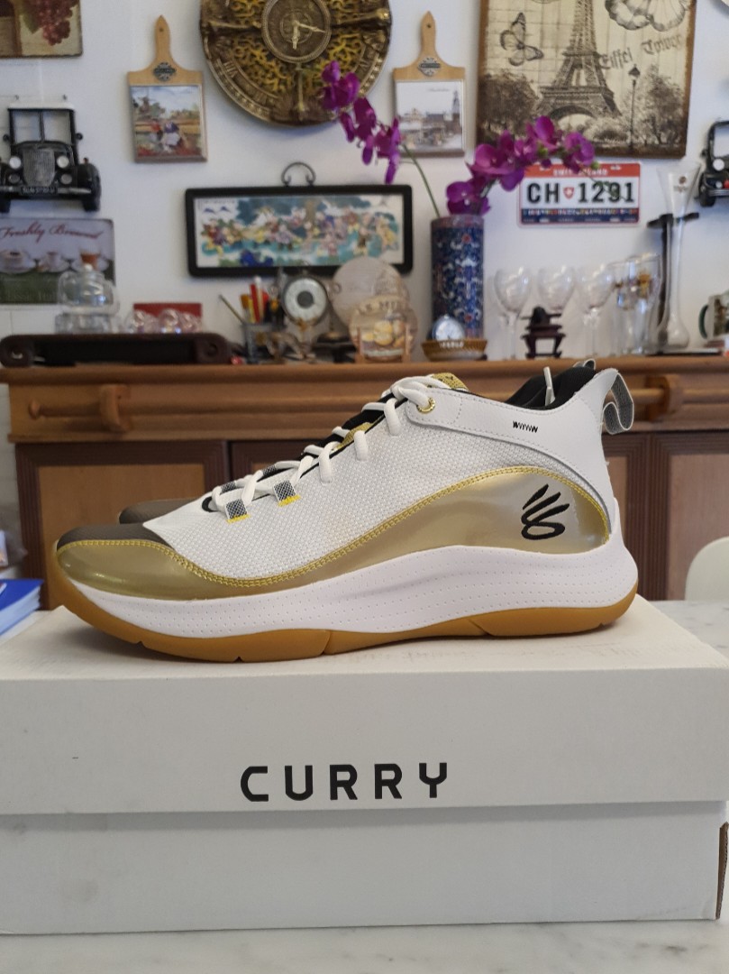 Curry 3Z 5 Basketball Shoe, Men's Fashion, Footwear, Sneakers on Carousell