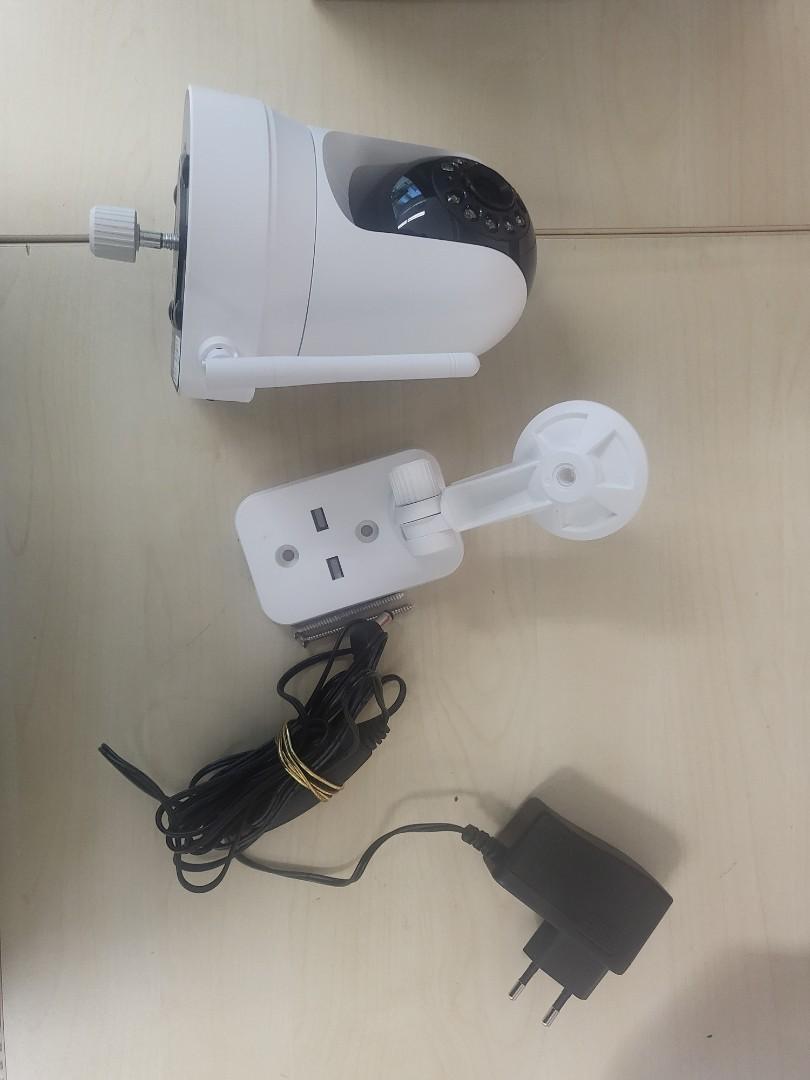 Dlink DCS 5020L Cloud wifi camera, Furniture & Home Living, Security ...