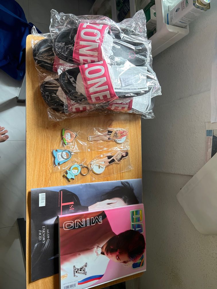 IZONE, Hobbies & Toys, Memorabilia & Collectibles, K-Wave on Carousell