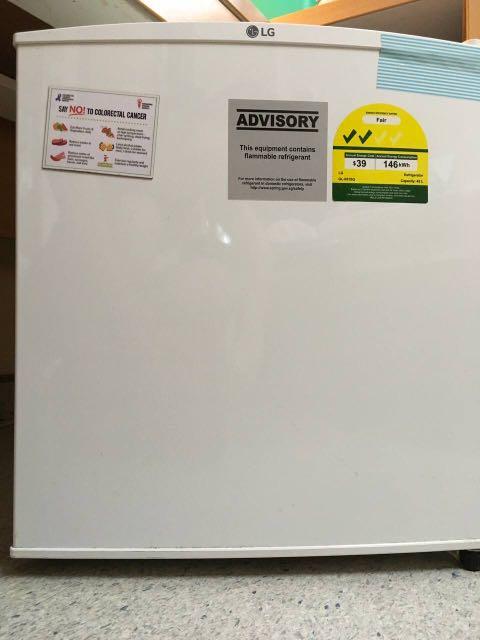 LG 43L mini fridge, TV & Home Appliances, Kitchen Appliances ...