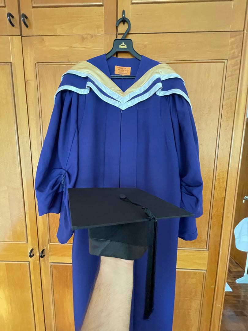 NUS graduation gown for Mechanical engineering, Men's Fashion, Coats ...