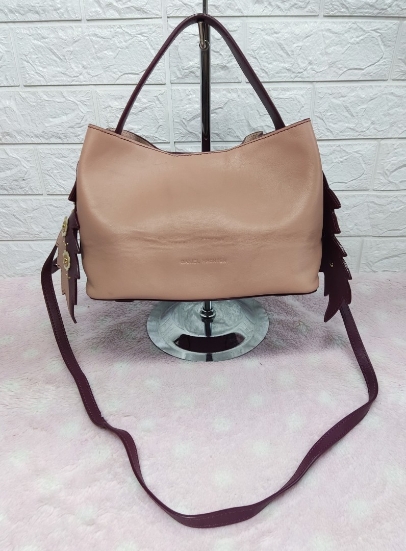 Original Daniel Hechter Genuine leather sling bag, Women's Fashion ...