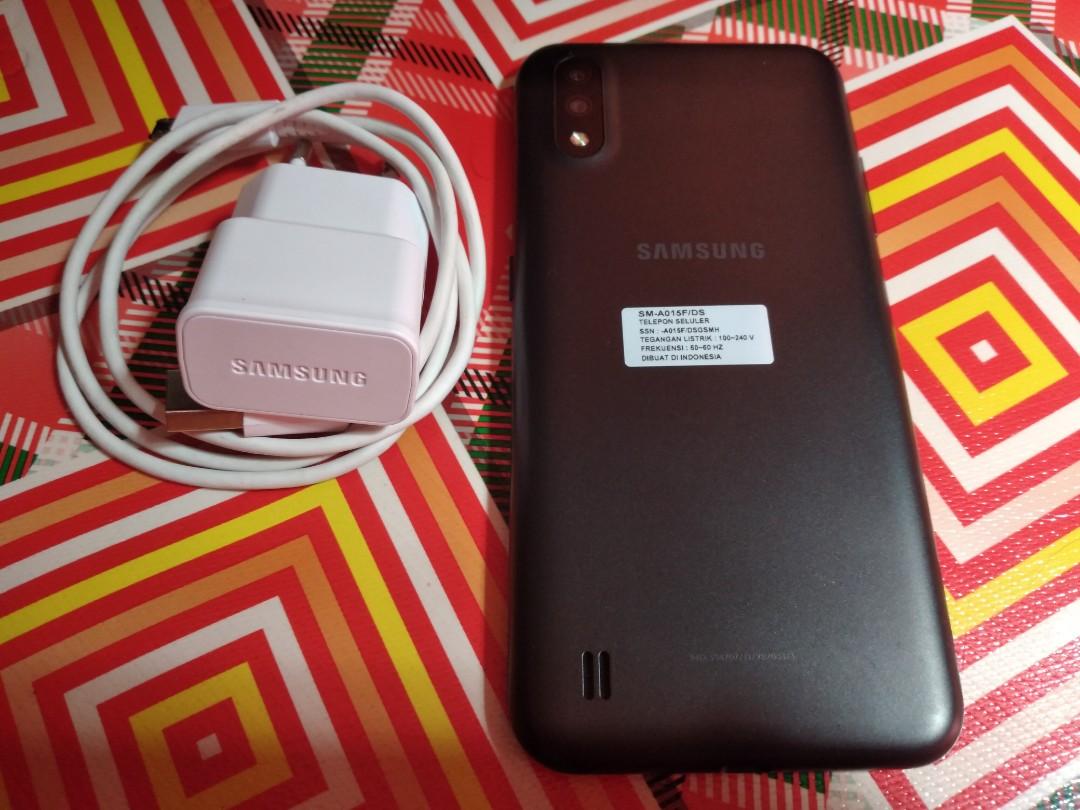 Samsung A01 Black Dove, Telepon Seluler & Tablet, Ponsel Android ...