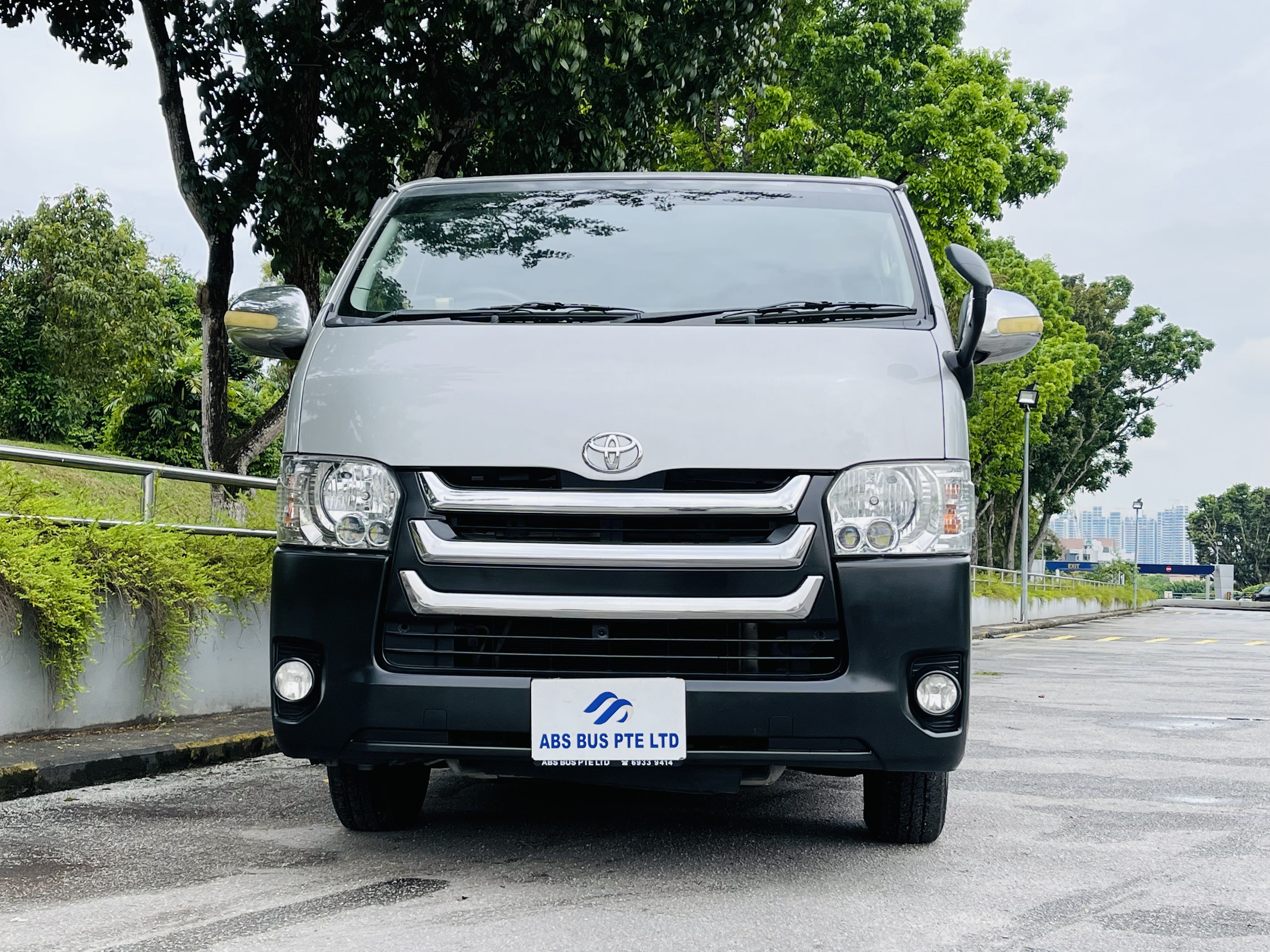 Toyota Hiace 3.0 Auto, Cars, Commercial Vehicles, Used on Carousell