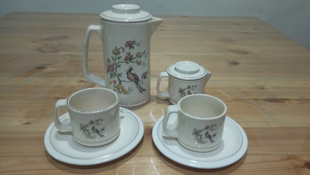 VINTAGE Cardinal TEA SET, Furniture & Home Living, Kitchenware ...