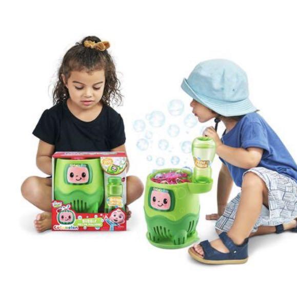 Cocomelon bubble melon machine, 興趣及遊戲, 玩具 & 遊戲類 - Carousell