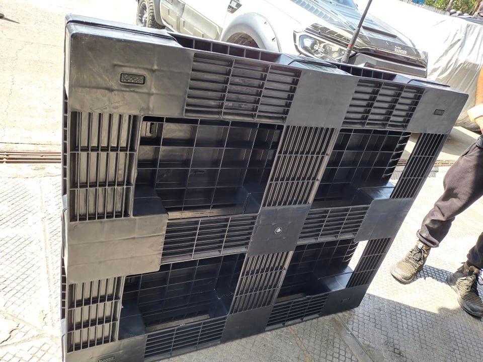 COFTA HEAVY DUTY PLASTIC PALLETS, Everything Else, Others on Carousell