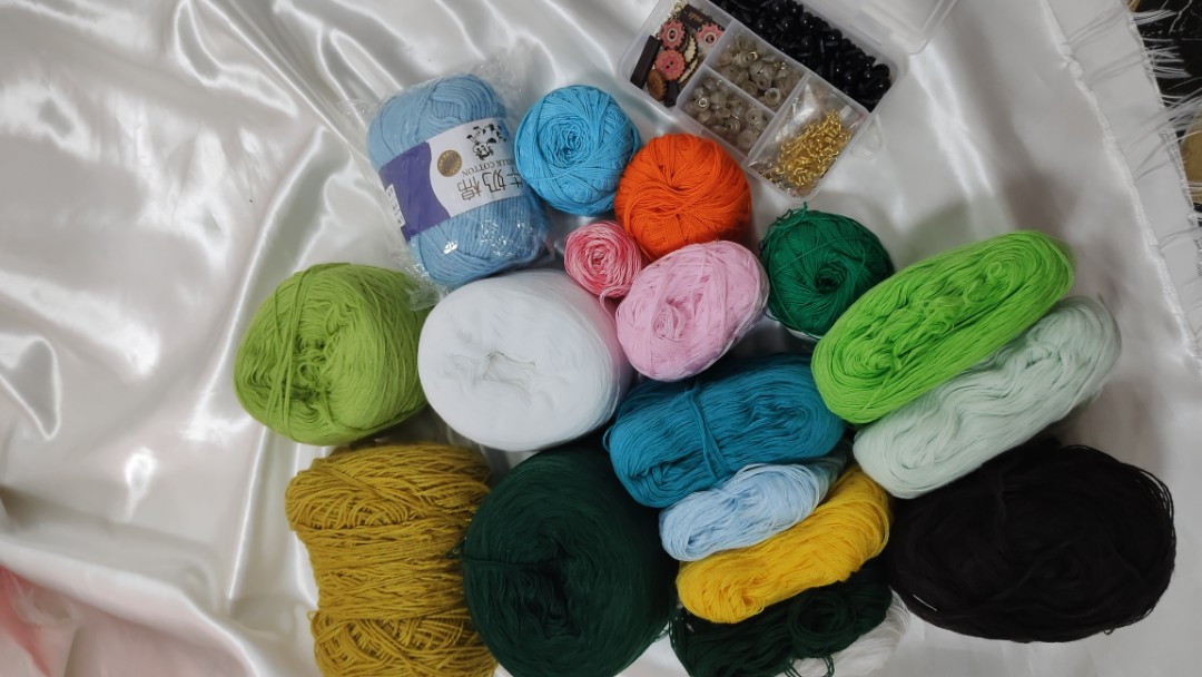 Detash yarn, Hobbies & Toys, Stationary & Craft, Craft Supplies & Tools ...