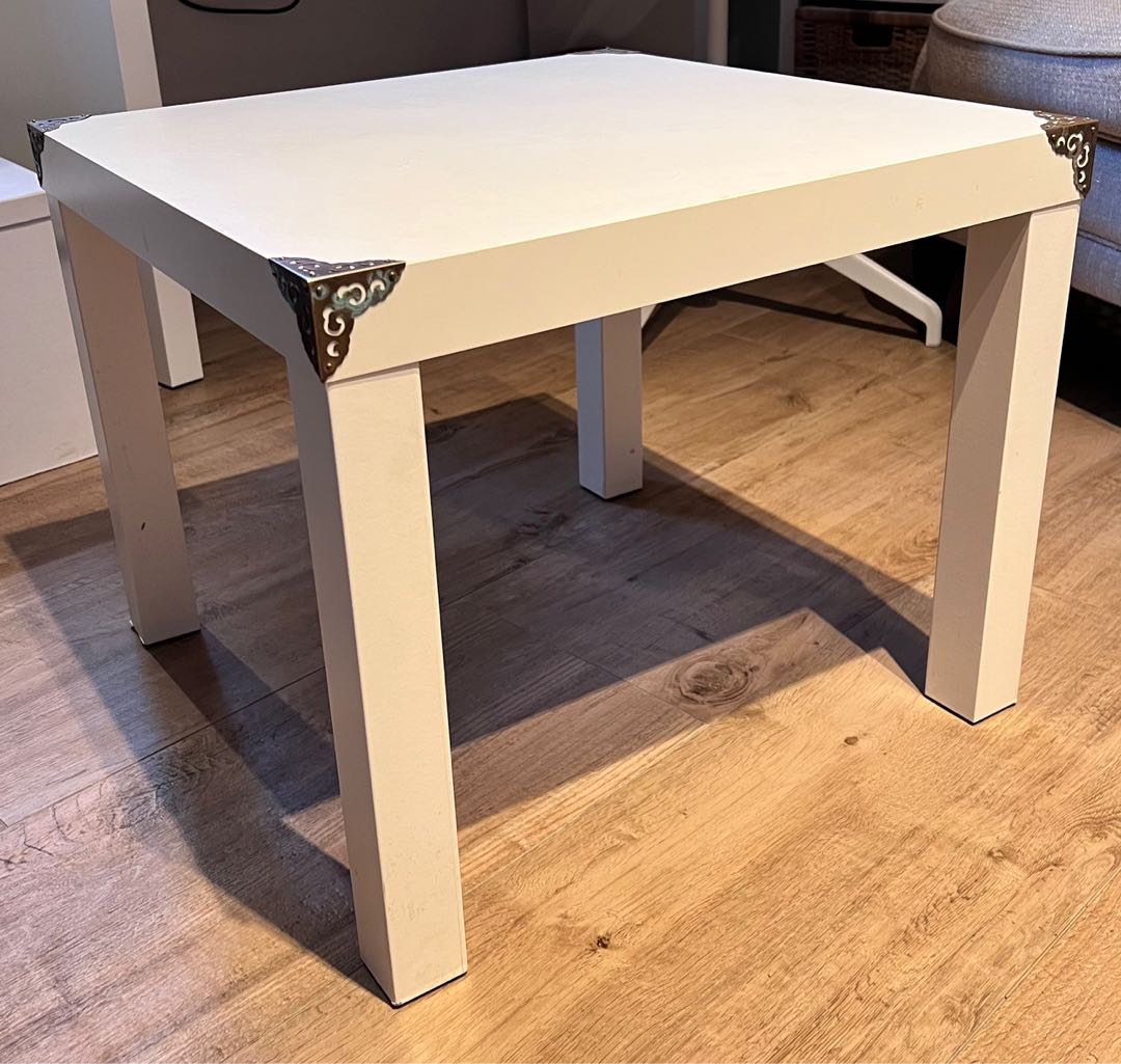 Free small table , 傢俬＆家居, 傢俬, 桌子 - Carousell