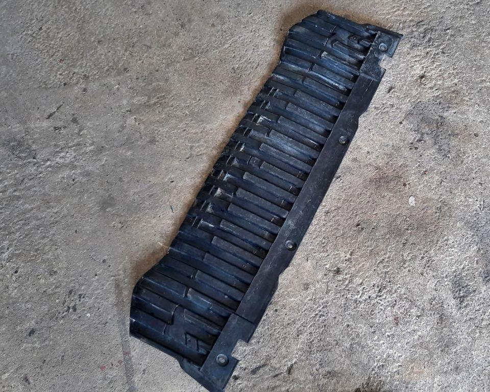 GENUINE AUDI A5/S5 8T 2008-2011 FRONT BUMPER UNDER TRAY 8T0807233, Auto ...
