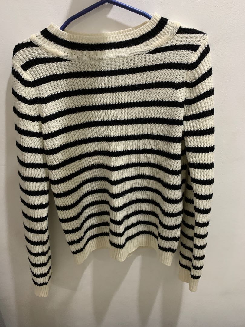 GU Knit sweater, Women's Fashion, Tops, Longsleeves on Carousell