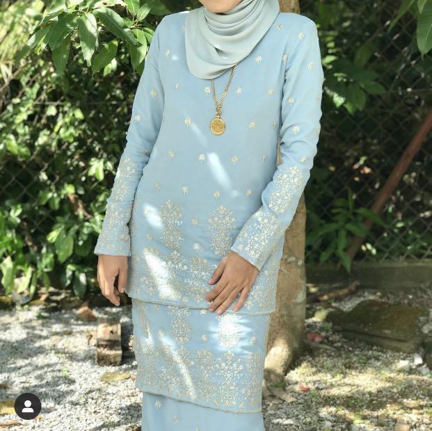 HANIS ZALIKHA X JAKEL, Women's Fashion, Muslimah Fashion, Baju Kurung & sets on Carousell