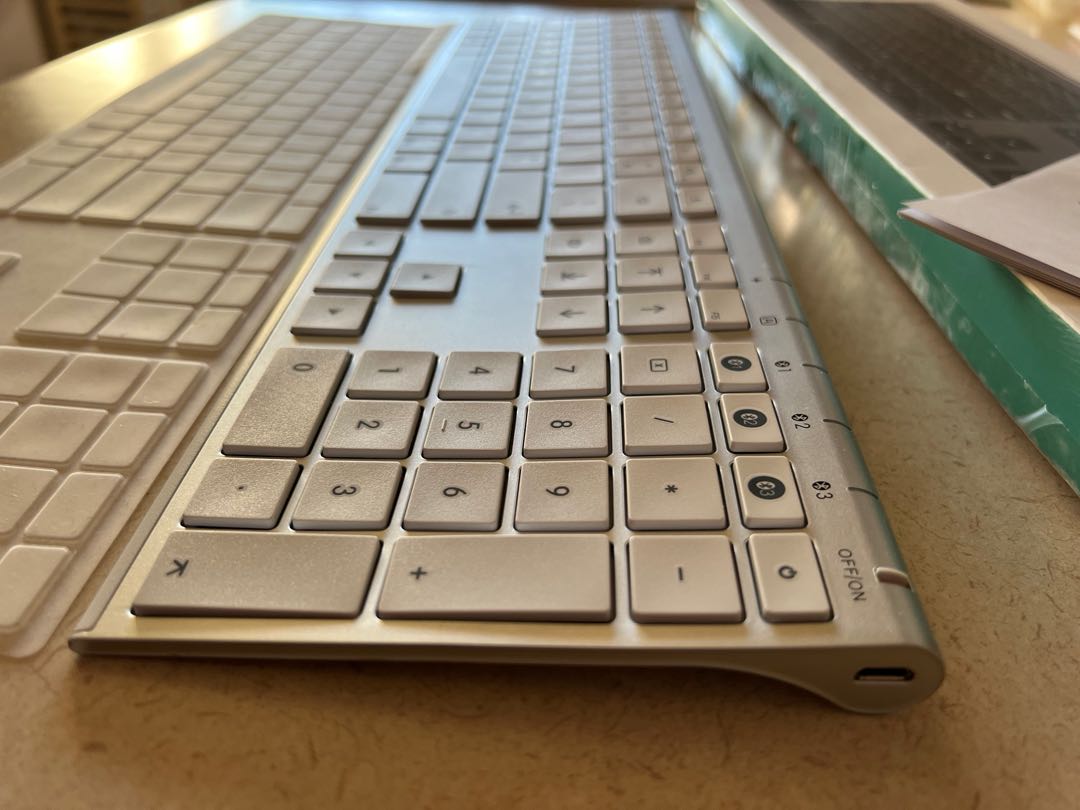 Jelly comb Multi-device Bluetooth keyboard white, Computers & Tech ...
