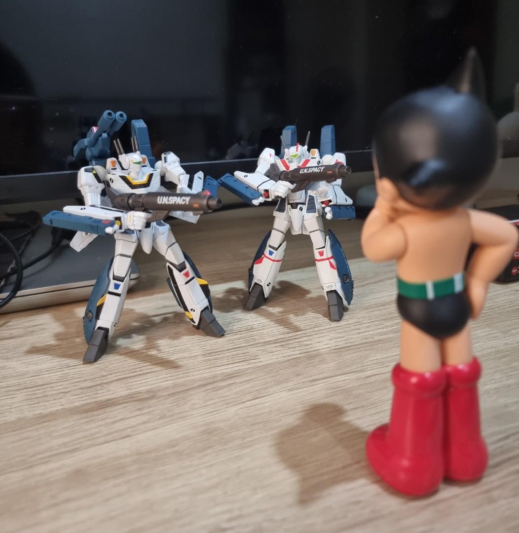 Macross Robotech Revoltech Vf-1J Vf-1S figures SET, Hobbies & Toys ...