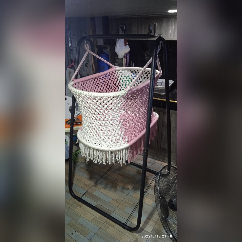 Masinsin duyan with adjustable stand, Babies & Kids, Baby Nursery ...