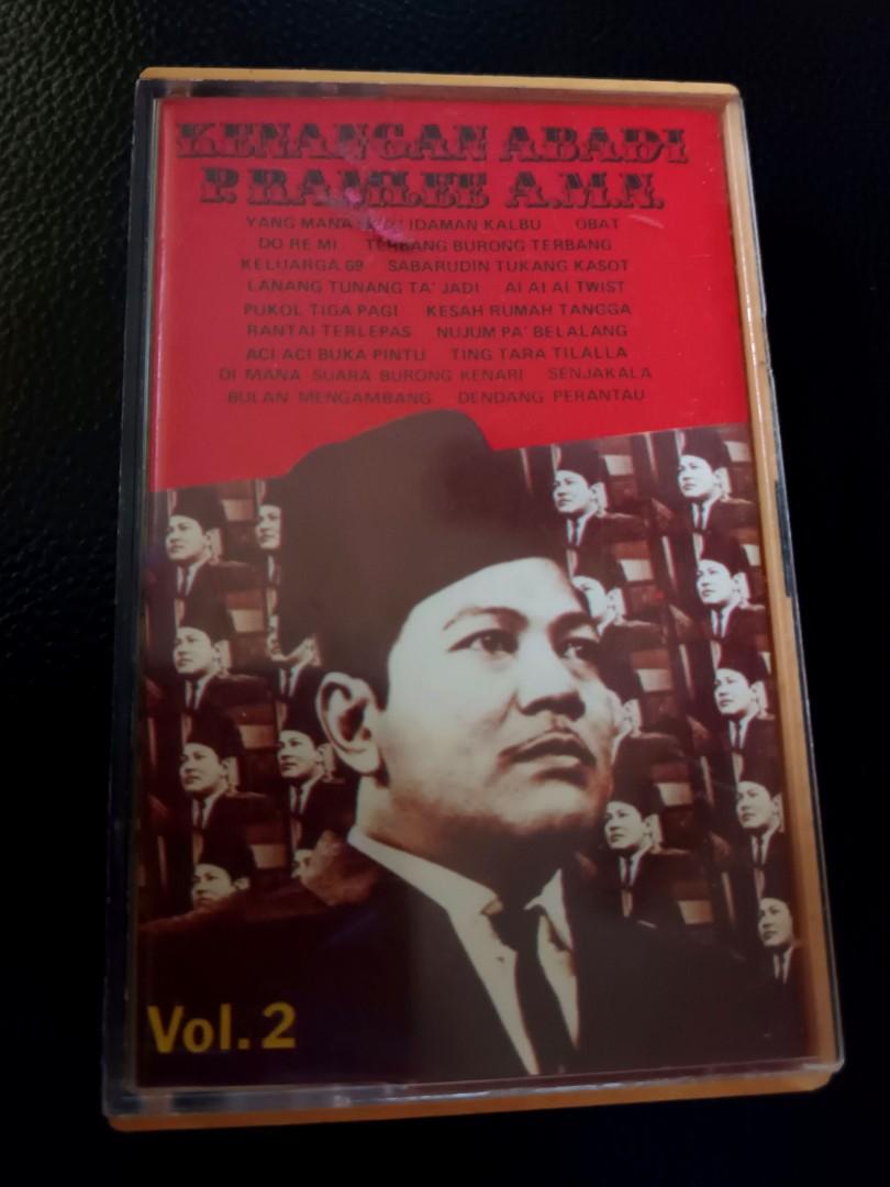 P. RAMLEE Cassette -Kenangan Abadi P. Ramlee A.M.N., Hobbies & Toys, Music & Media, CDs & DVDs ...