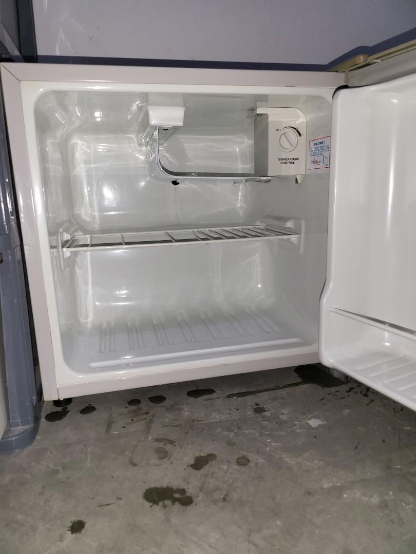 Panasonic mini fridge NR-A5ED, TV & Home Appliances, Kitchen Appliances ...
