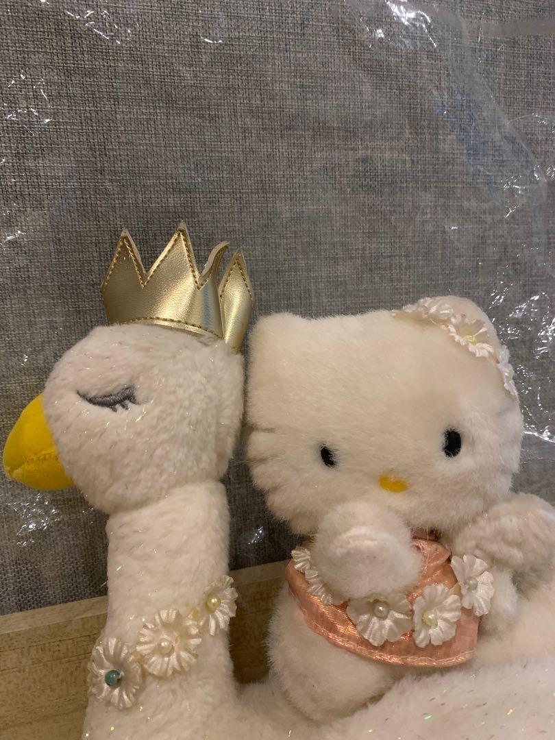 [RARE] Hello Kitty 1999 25th Anniversary Swan Plush, Hobbies & Toys ...